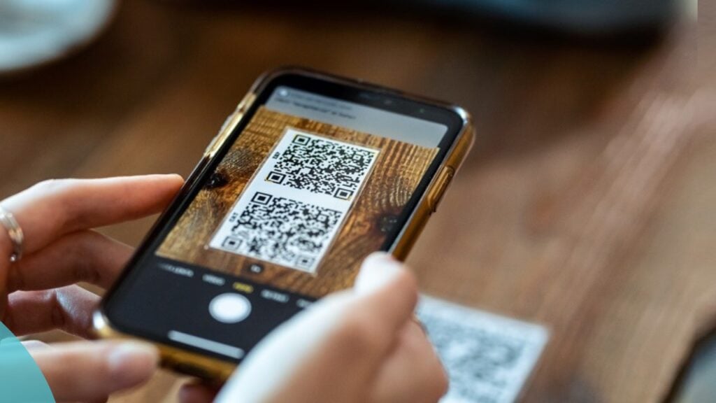 Pakistan Moves Toward Cashless Economy with QR Code Utility Bill ...